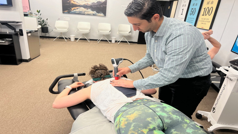 How Spinal Decompression Therapy Helps with Bulging and Herniated Discs ...
